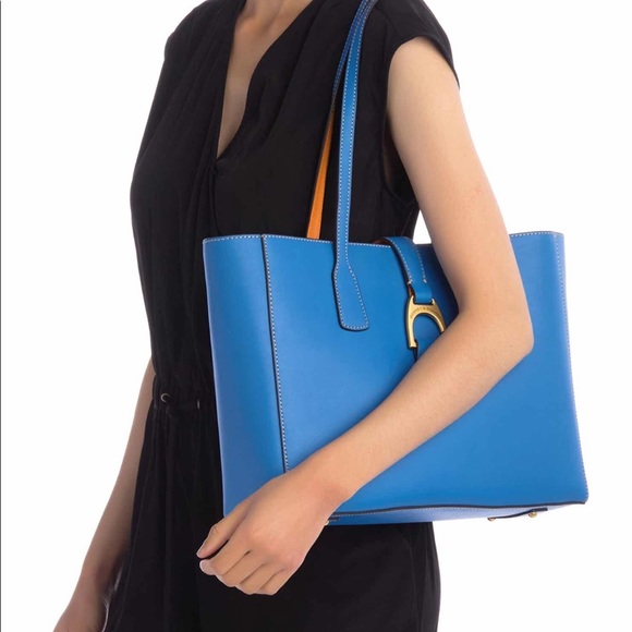 Dooney & Bourke | Bags | Dooney Bourke Emerson Small Shannon Tote ...